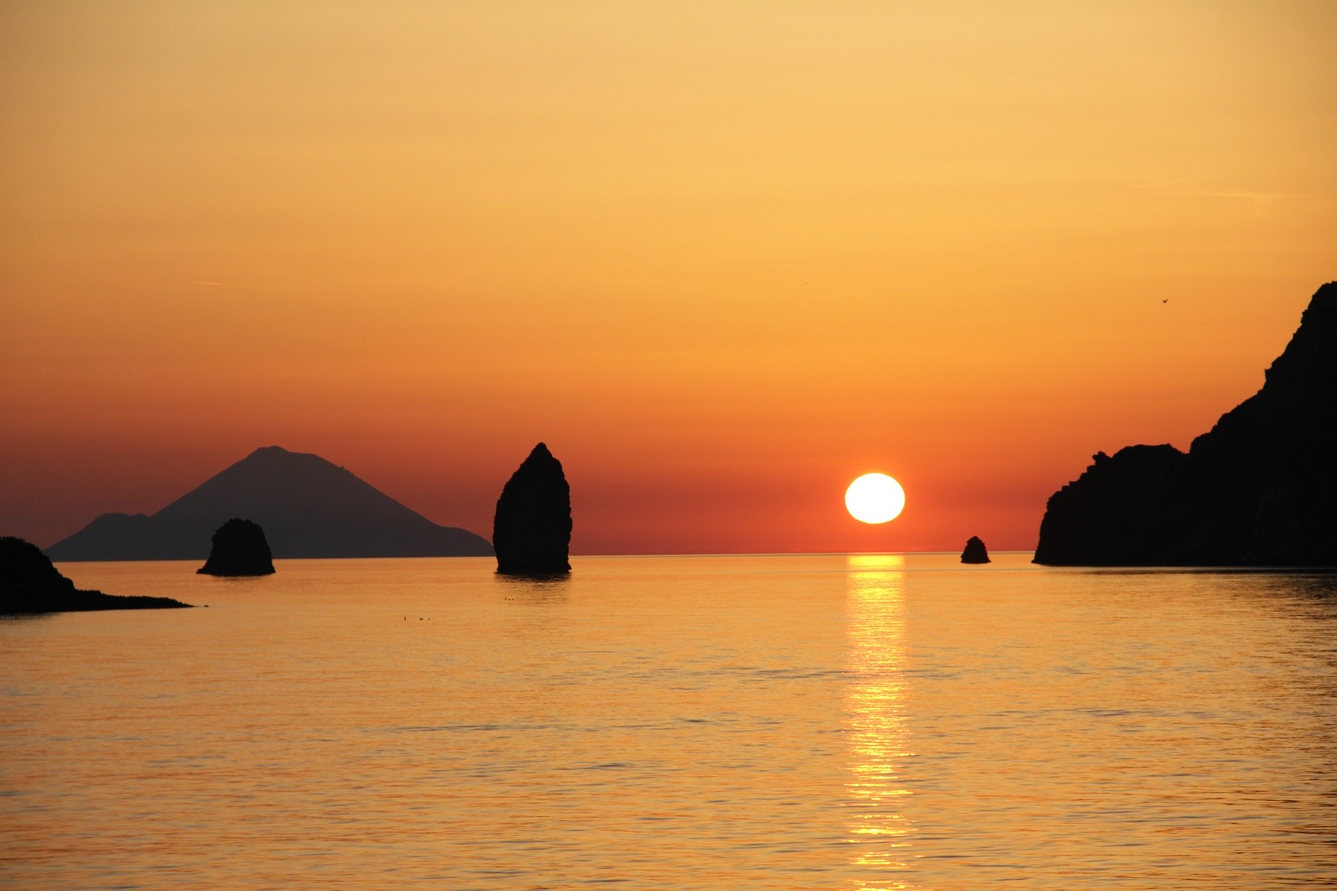 Isole Eolie, un mare di curiosità! | Viagginmente Tour Organizer Isole Eolie, un mare di curiosità! | Viagginmente Tour Organizer